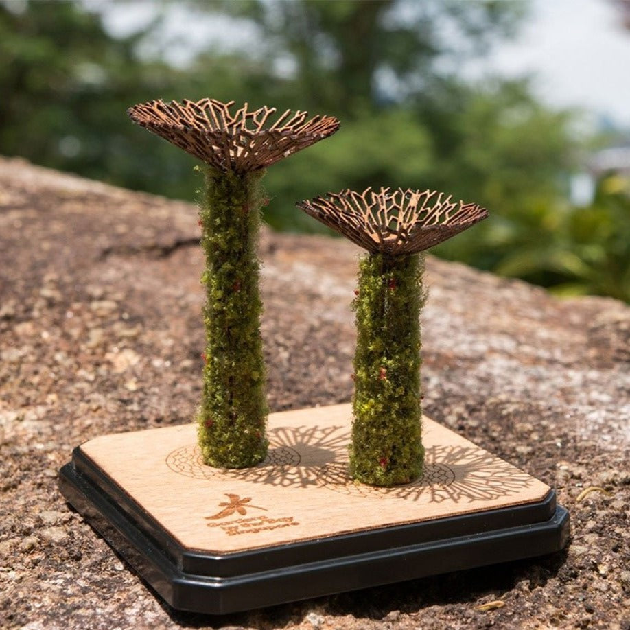 Mdswd Miniature Twin Supertrees – Gardens by the Bay eShop