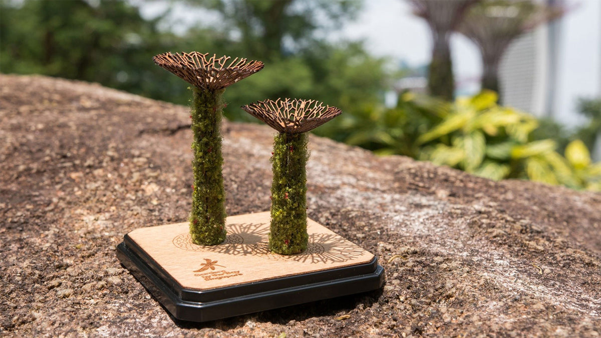 Mdswd Miniature Twin Supertrees – Gardens by the Bay eShop